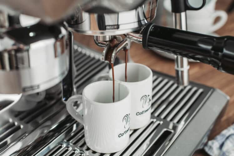 How to Make an Americano